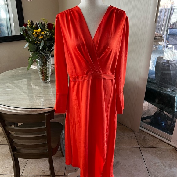 BCBGMaxAzria | Dresses | Nwt Bcbg Max Azria Wrap Dress In Beautiful ...